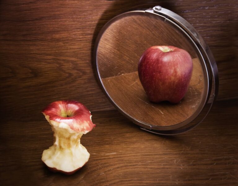 Anorexia nerviosa Síntomas, causas y tratamiento